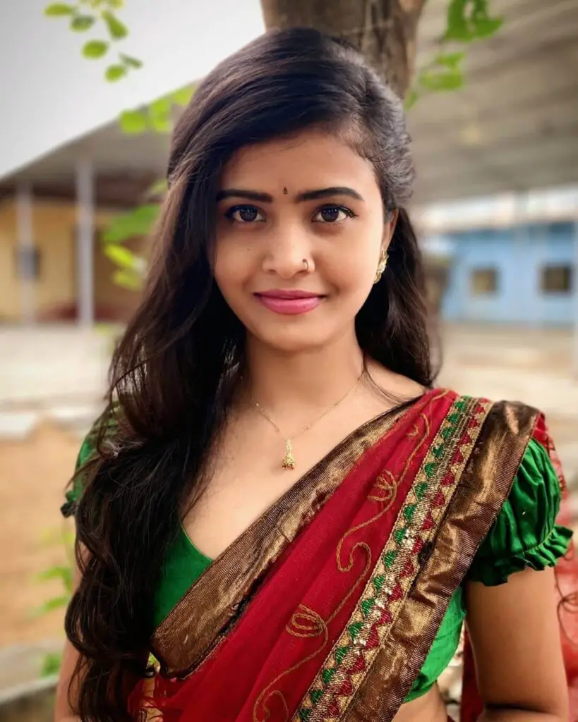 Sushma Gopal Age, DOB, Height, Images, Youtube, Movies, Warangal ...